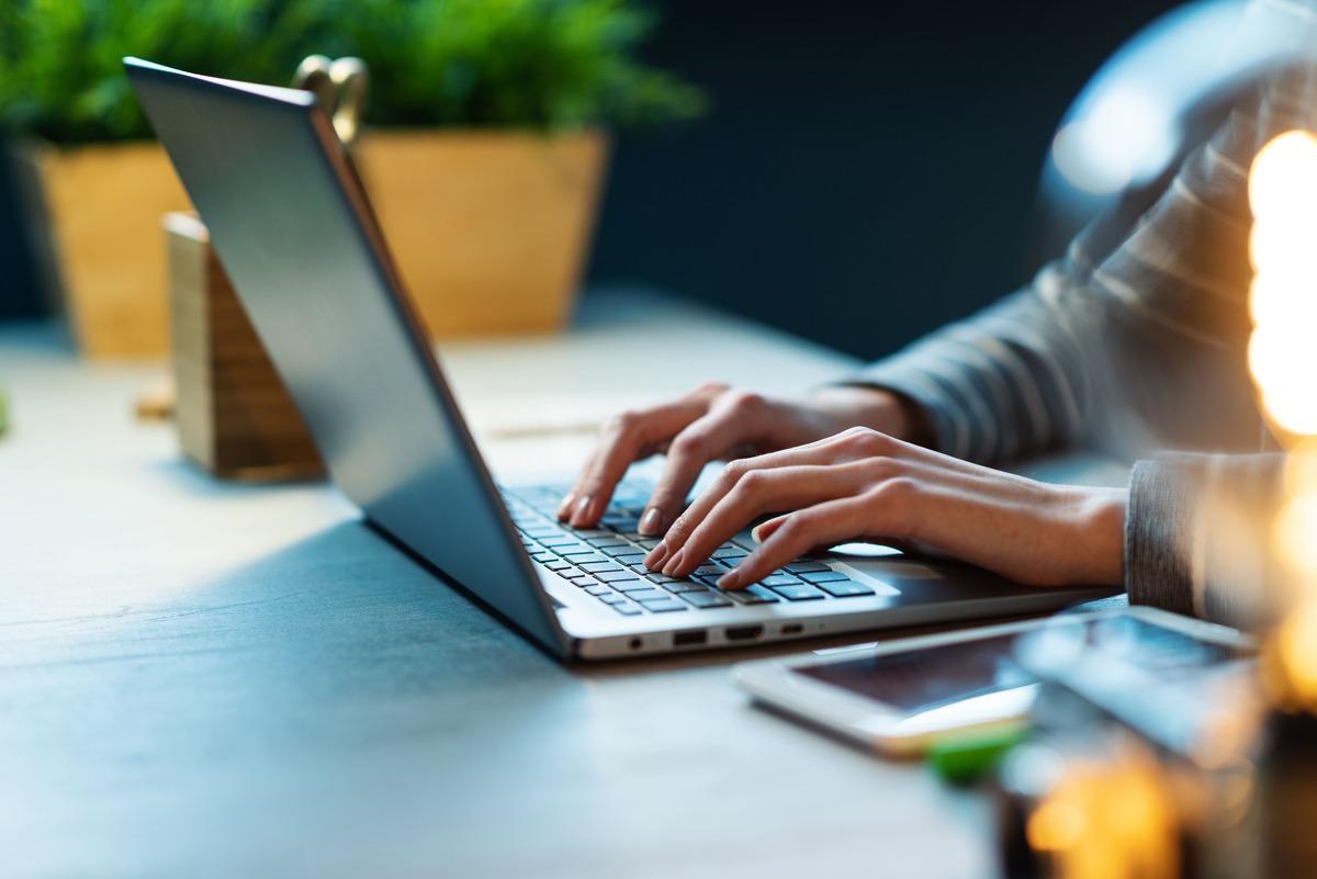 Comment rédiger un mail en anglais professionnel ? - digiSchool